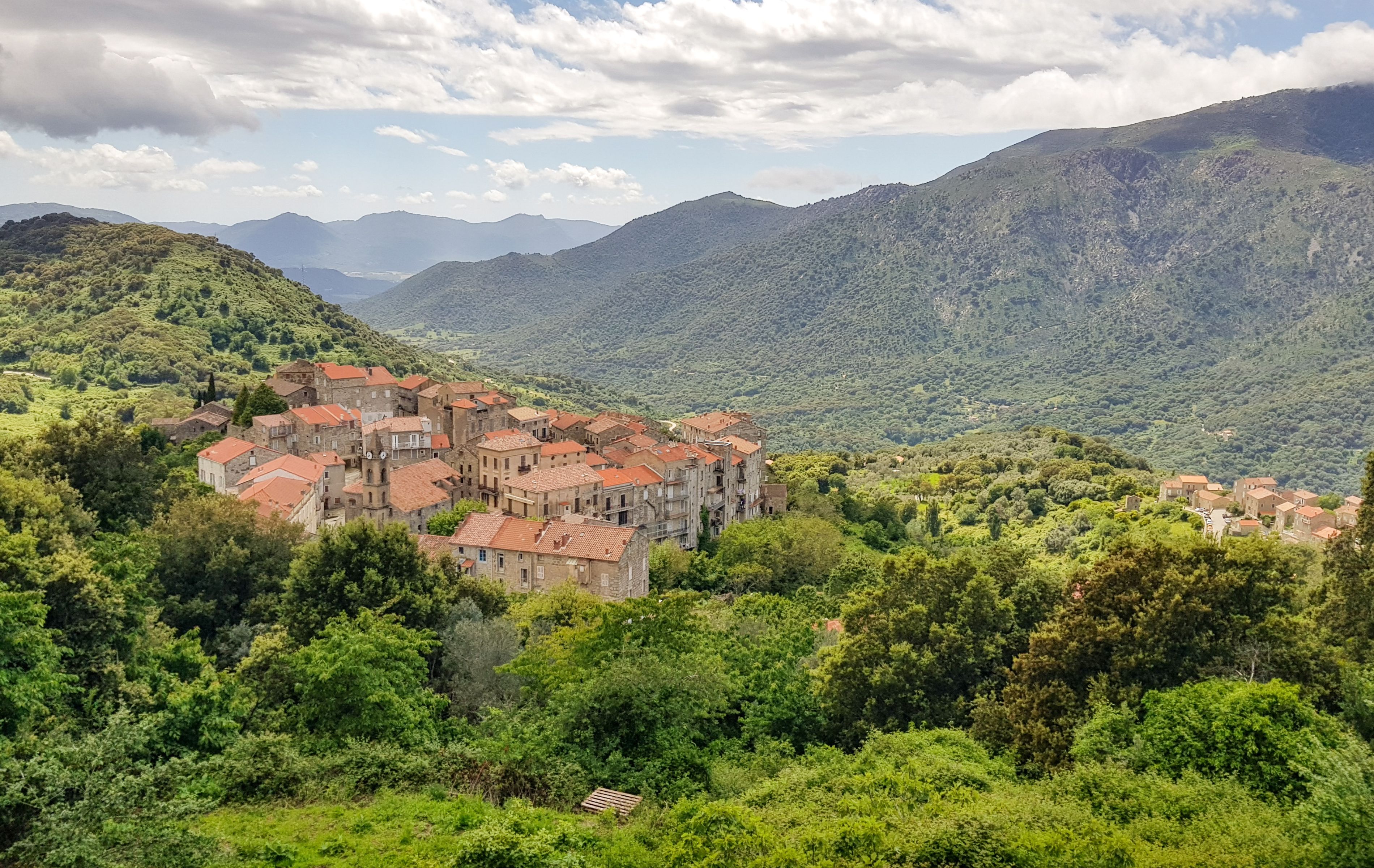 The Cucuruzzu and Capula fortresses and all the land the defended.